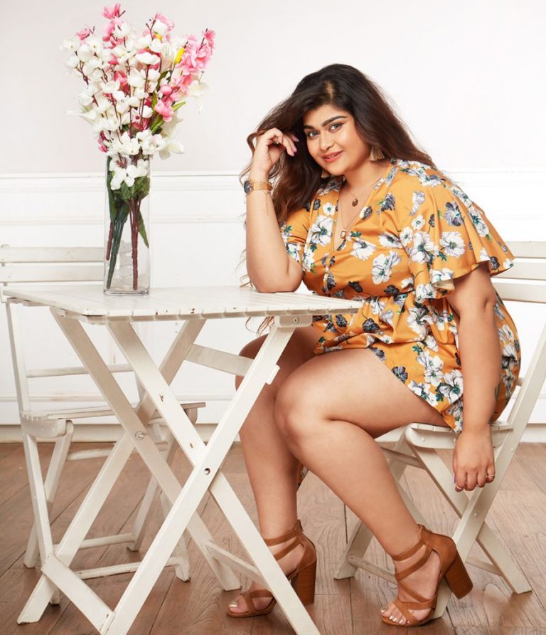 12 Hottest Indian Plus-Size Models who Flaunt their Curves Graciously ...